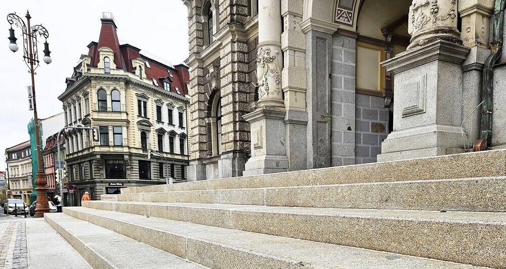 Liberec se chystá nakupovat další nemovitosti, kam posadí úředníky ...